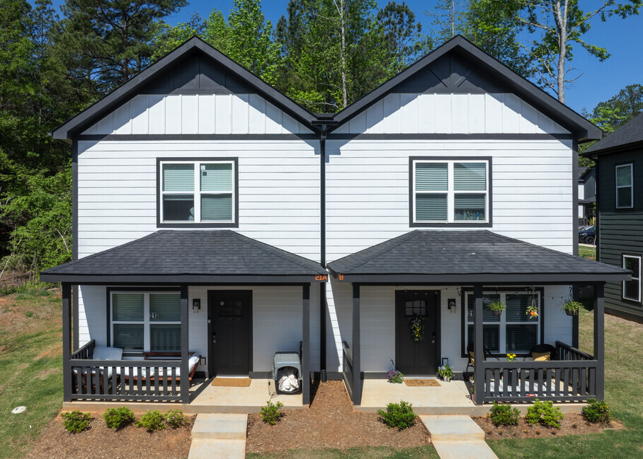 Apartments Near Clemson Campus | Photos | Varsity Club